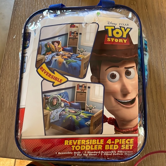 Disney | Other | Disney Toy Story Reversible 4 Piece Toddler Bed Set ...